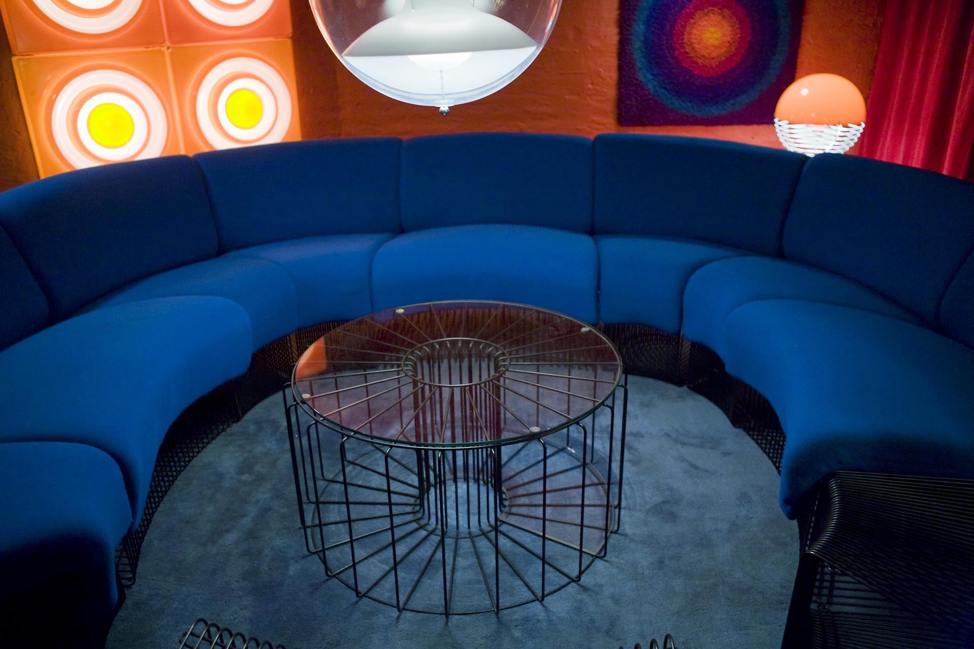 THE PANTONOVA SOFA IS CLEAN | THE VERNER PANTON COLLECTOR