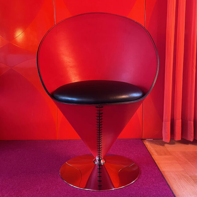 1994 CONE CHAIR VP 01 | THE VERNER PANTON COLLECTOR